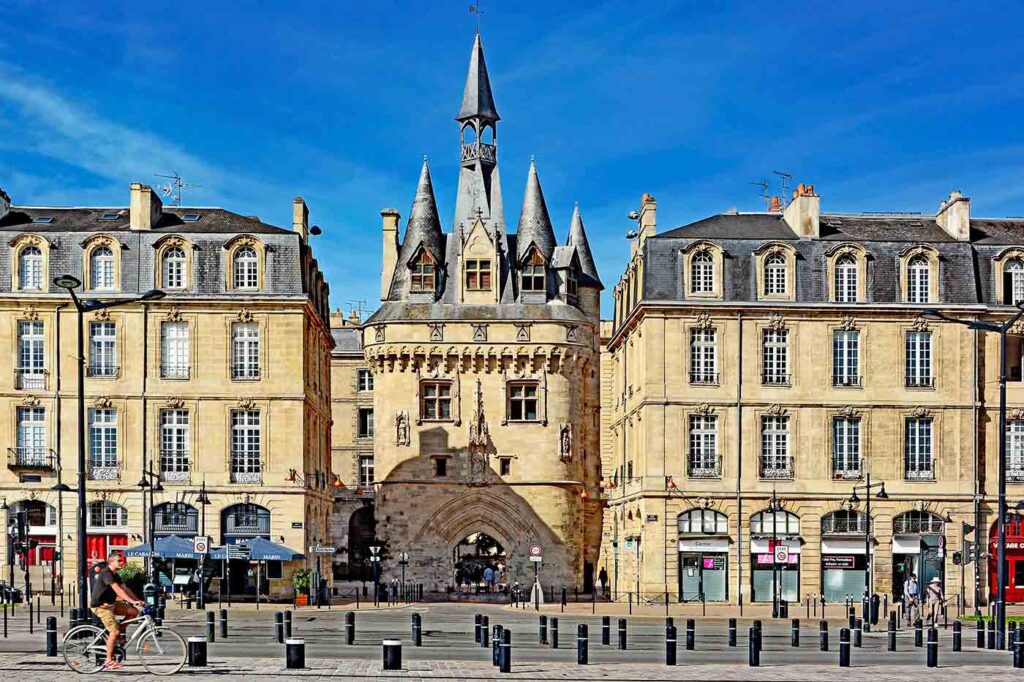 Top 14 Tourist Places to Visit in Bordeaux - Fun Things to Do in Bordeaux