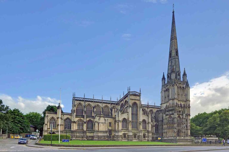 16 Tourist Places to Visit in Bristol - Top Things to Do & See in Bristol