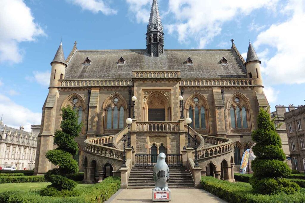 Dundee Tourist Attractions - 18 Things to Do in Dundee, Scotland