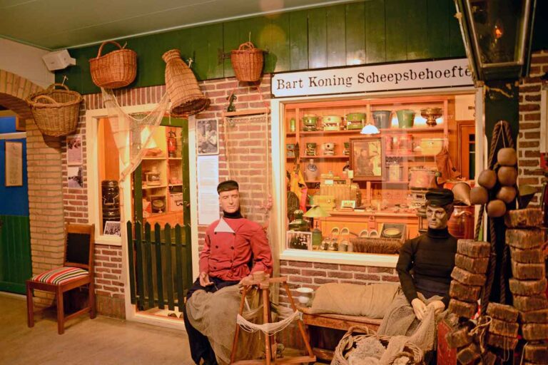 14 Things to Do in Volendam - Top Tourist Attractions in Volendam