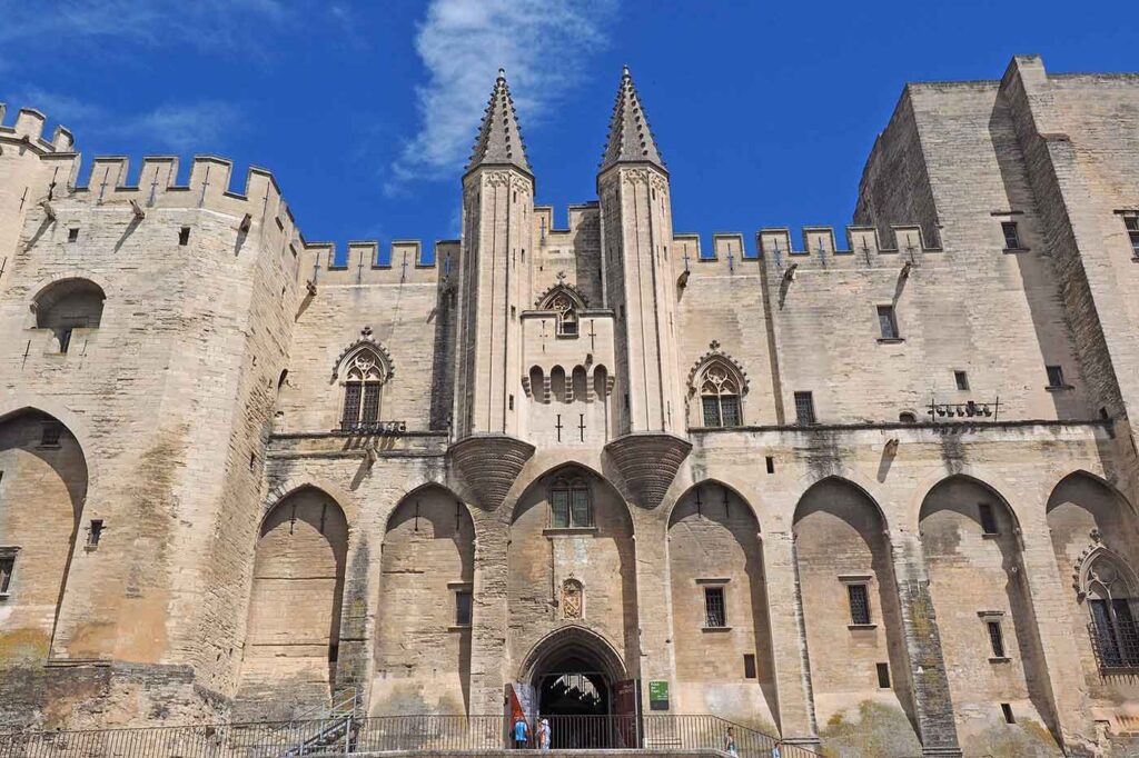 23 Things to Do in Avignon, France - Top Attractions in Avignon